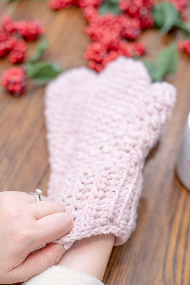 Crochet Mittens Pattern: Fast and Easy in 2 Hours or Less - Just Be Crafty